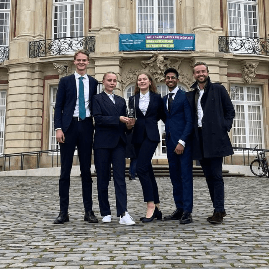CBS International Case Teams - Copenhagen School of Entrepreneurship